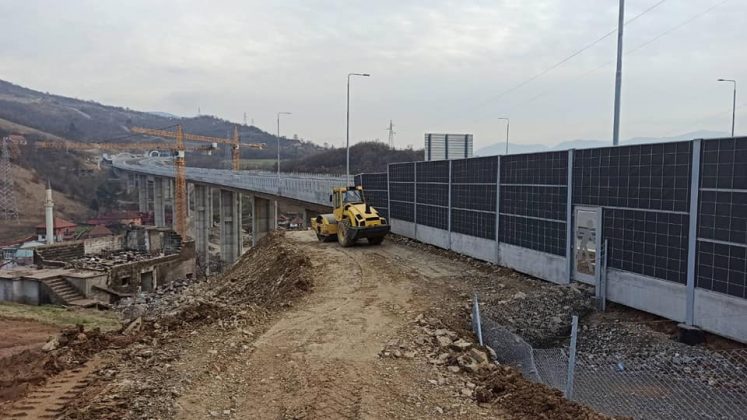 FOTO: Na novom dijelu autoputa pukla zaštitna ograda - zenicainfo.ba